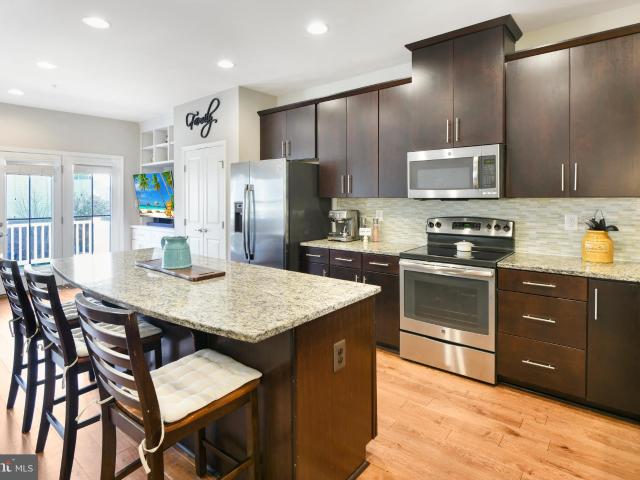 9152 Landon House Ln, Frederick, MD 21704 | MLS #MDFR2081 | Compass