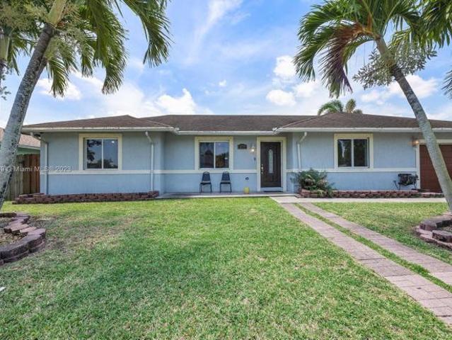 915 3rd Ln NW, Florida City, FL 33034