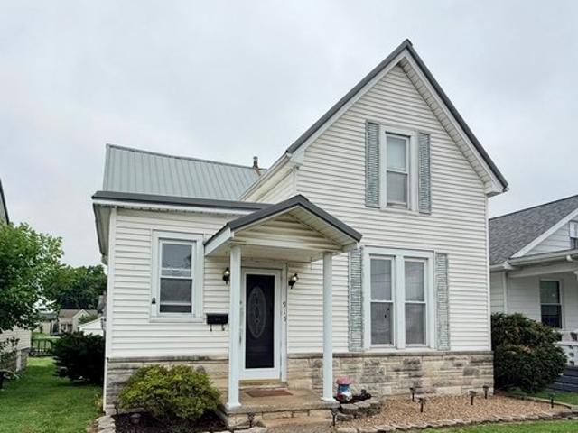 915 10th St, Tell City, IN 47586