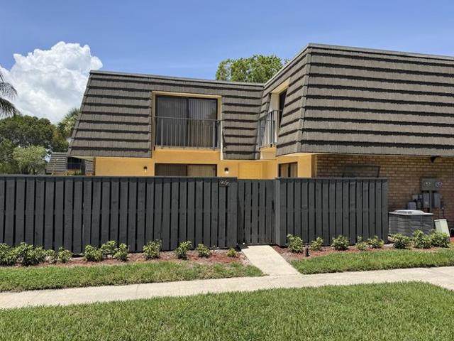 915 9th Way, West Palm Beach, FL 33407