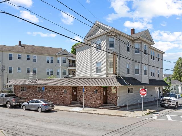 915 County St, Fall River, MA 02723 | MLS #73172