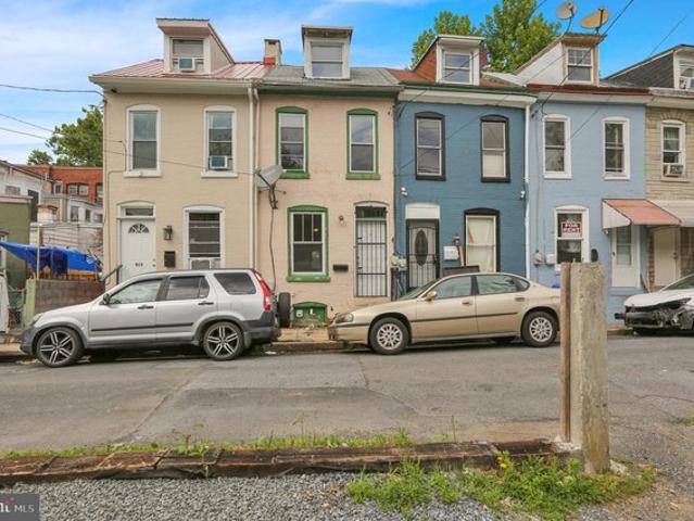 915 Culvert St, Reading, PA 19602
