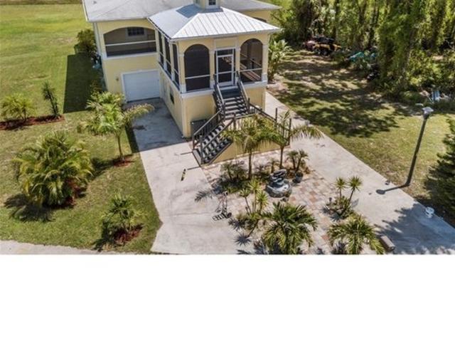 915 Barbara Ct, Lehigh Acres, FL 33974
