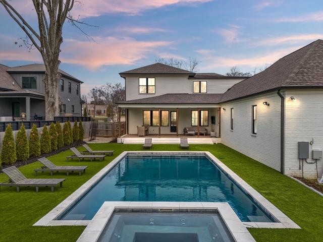 915 Glendale Ln, Nashville, TN 37204 | MLS #3210 | Compass