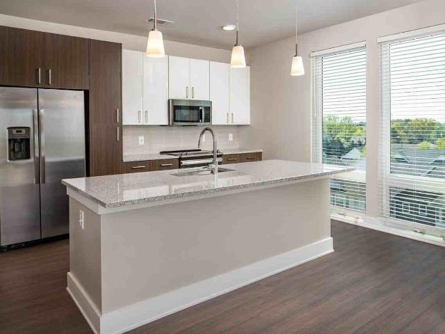 915 Glenwood Apartments on the Beltline 1 Bedroom Apartment for Rent at 915 Glenwood Ave Se, Atlanta, GA 30316 Ormewood Park