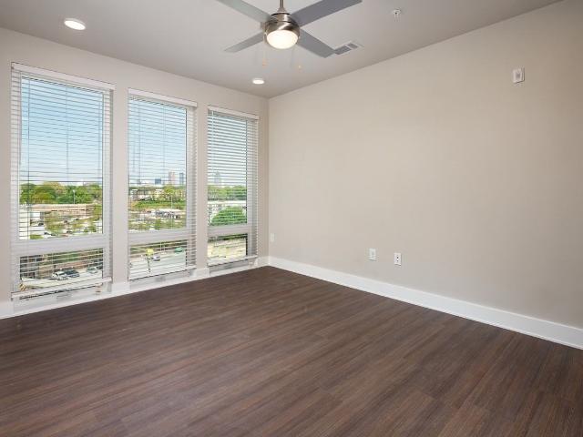 915 Glenwood Apartments on the Beltline 2 Bedroom Apartment for Rent at 915 Glenwood Ave Se, Atlanta, GA 30316 Ormewood Park