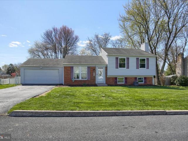 915 Derbyshire Avenue