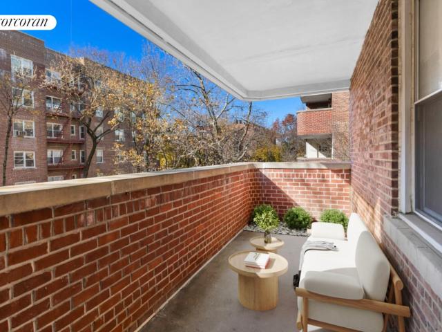 915 E 17TH Street 316