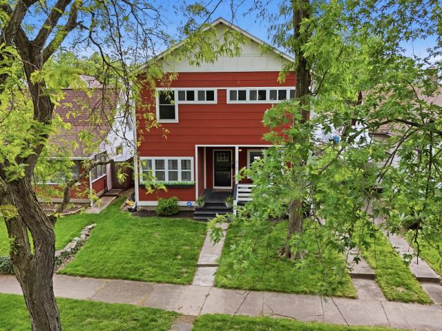 915 E Pleasant Run Parkway South Drive