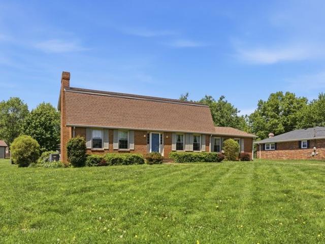 915 Elizabeth Dr, Hopkinsville, KY 42240