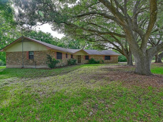 915 Farmers Rd, Brenham, TX 77833 | MLS #9685