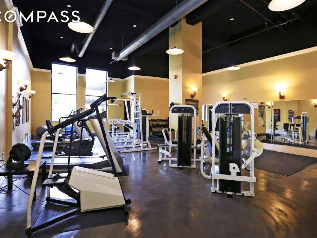 915 Franklin St 2E, Houston, TX