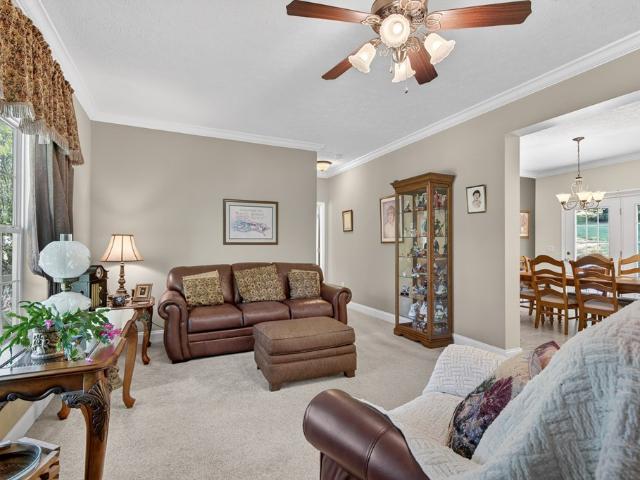 915 Keller Ln