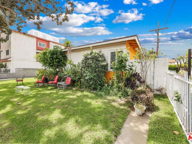 915 Kenwood St, Inglewood, CA 90301 | MLS #26734 | Compass