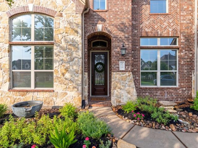 915 Holly Chapple Drive
