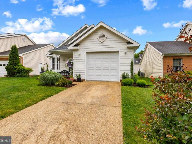 915 Hickory Circle