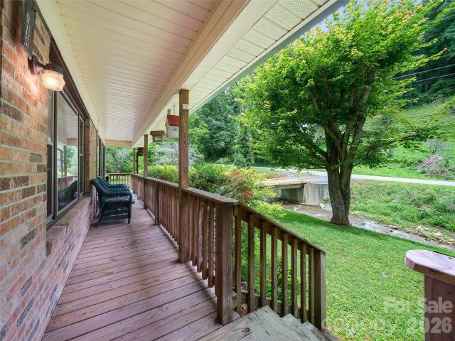 915 Little Creek Road