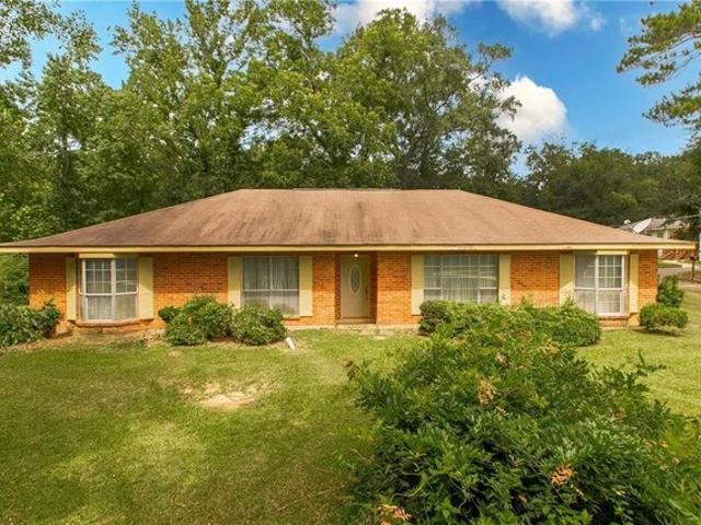 915 Martin Luther King Jr St, Kentwood, LA 70444