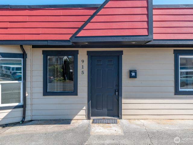 915 McLean Road