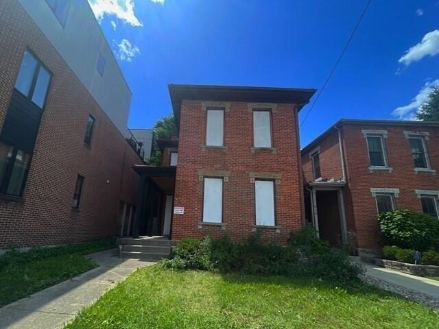 915 N 4th St, Columbus, OH 43201
