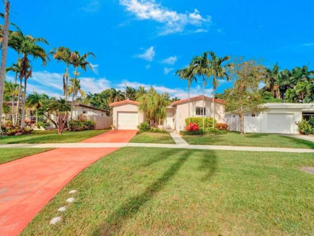 915 N 14th Ave, Hollywood, FL 33020