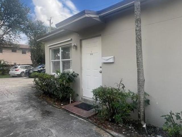 915 N 19th Ave, Hollywood, FL 33020