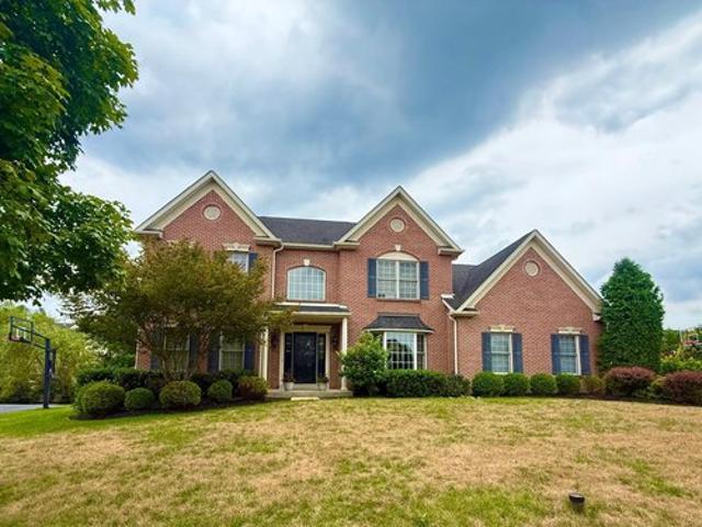 915 Noahs Cir, Warrington, PA 18976