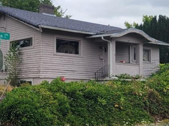 915 NE Emerson St, Portland, OR 97211