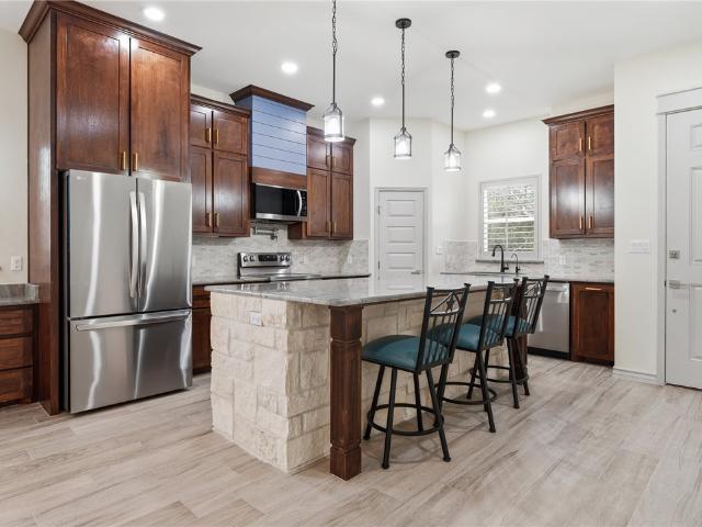 915 S 12th St, Aransas Pass, TX 78336 | MLS #473983 | Compass