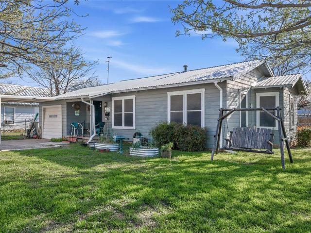 915 S Neches St, Coleman, TX 76834 | MLS #21213