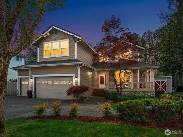 915 Snoqualm Pl, North Bend, WA 98045