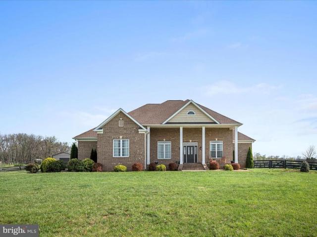 915 Sam Mason Rd, Bunker Hill, WV