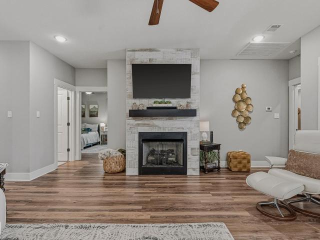 915 Sandra Lane
