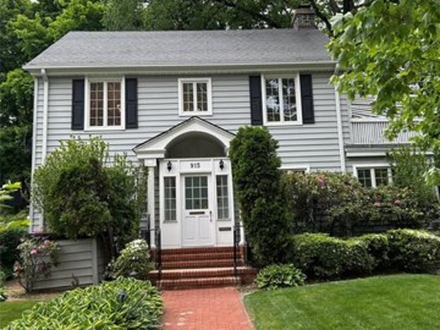 915 Palmer Rd, Bronxville, NY 10708