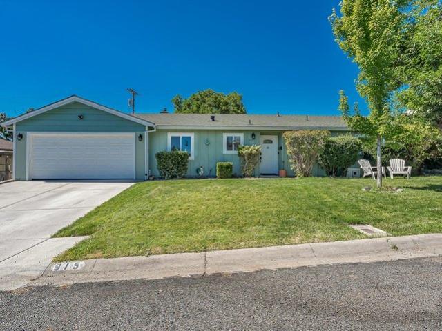 915 Pioneer St, Yreka, CA 96097