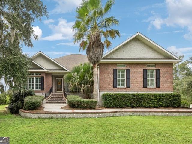 915 Riverview Dr E, Saint Marys, GA 31558