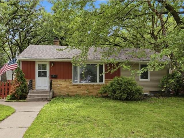 915 River Ave S, Sauk Rapids, MN 56379