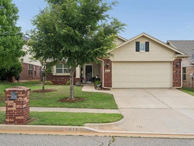 915 Ringwood St, Norman, OK 73069