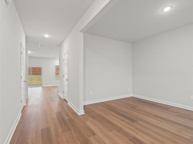 915 Rising Oak Court