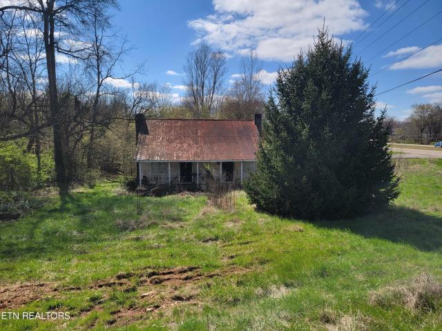915 W Hwy 11 E