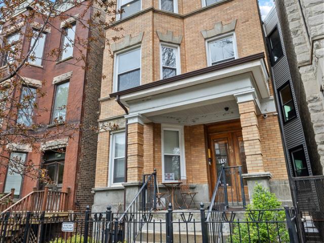 915 W Newport Ave, Unit 2, Chicago, IL 60657 | MLS #12620 | Compass