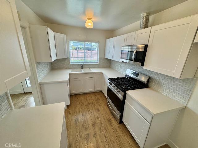 915 W Occidental