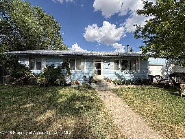 915 Washington St, Craig, CO 81625