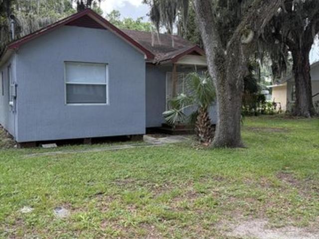 915 Winchester St, Daytona Beach, FL 32114