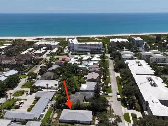 915 Turtle Cove Ln, Vero Beach, FL 32963