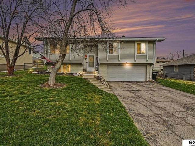 9164 Sprague St, Omaha, NE 68134