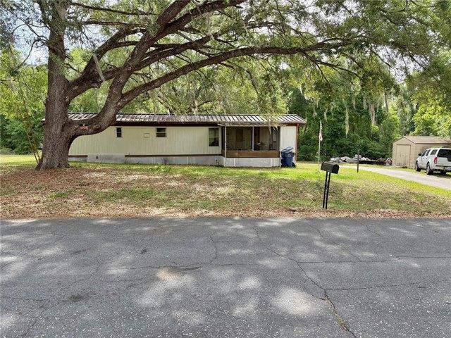 9165 S Starfish Ave, Floral City, FL 34436