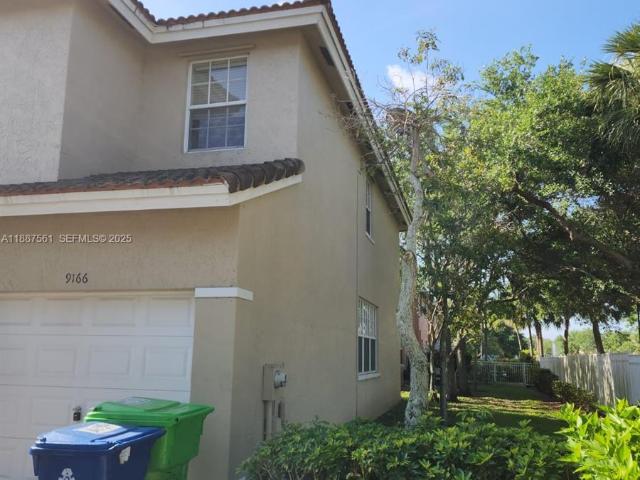 9166 NW 40th Pl, Sunrise, FL 33351 | MLS #A11887