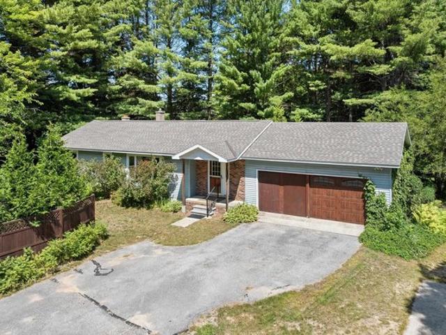 9168 N Long Lake Rd, Traverse City, MI 49685