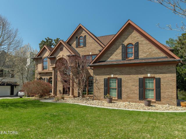 9169 Linksvue Drive